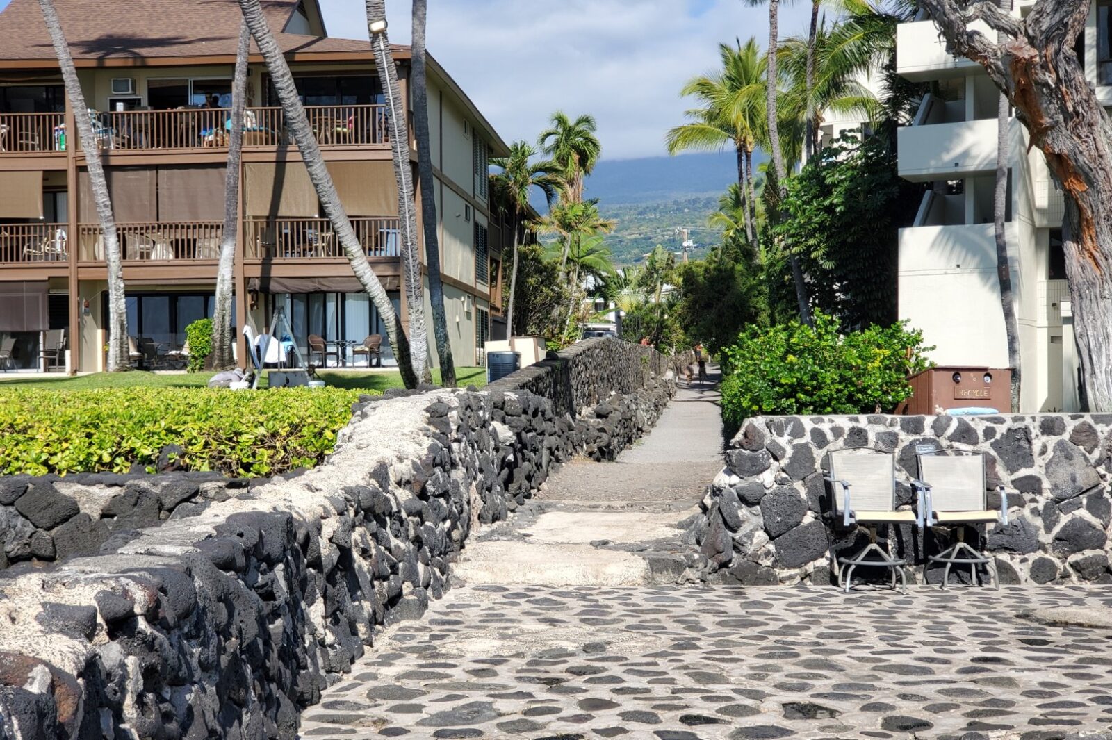 Alii Saltwater Swimming Pool, Kailua-Kona - Hawaii Beaches