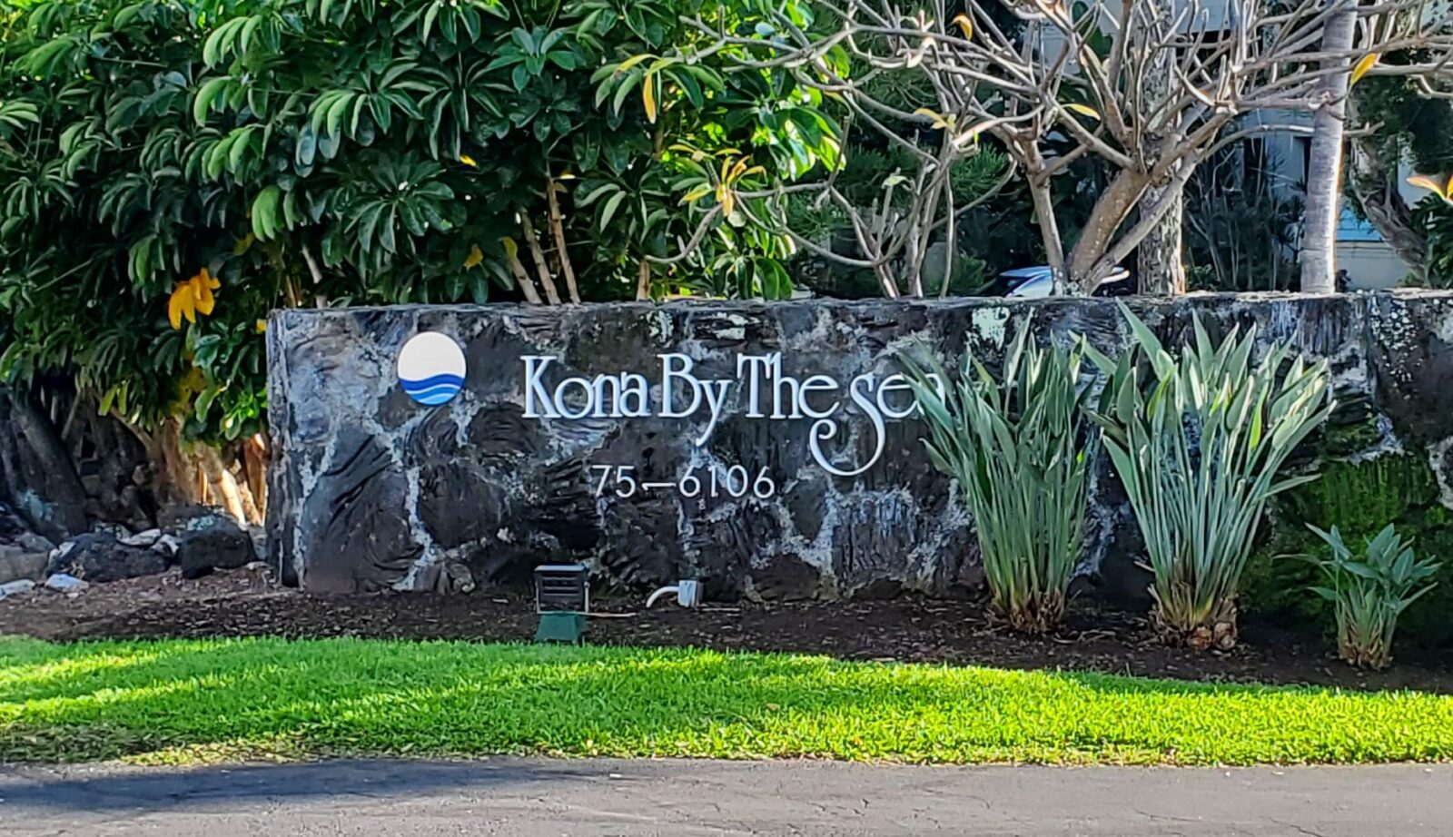 Alii Saltwater Swimming Pool, Kailua-Kona - Hawaii Beaches