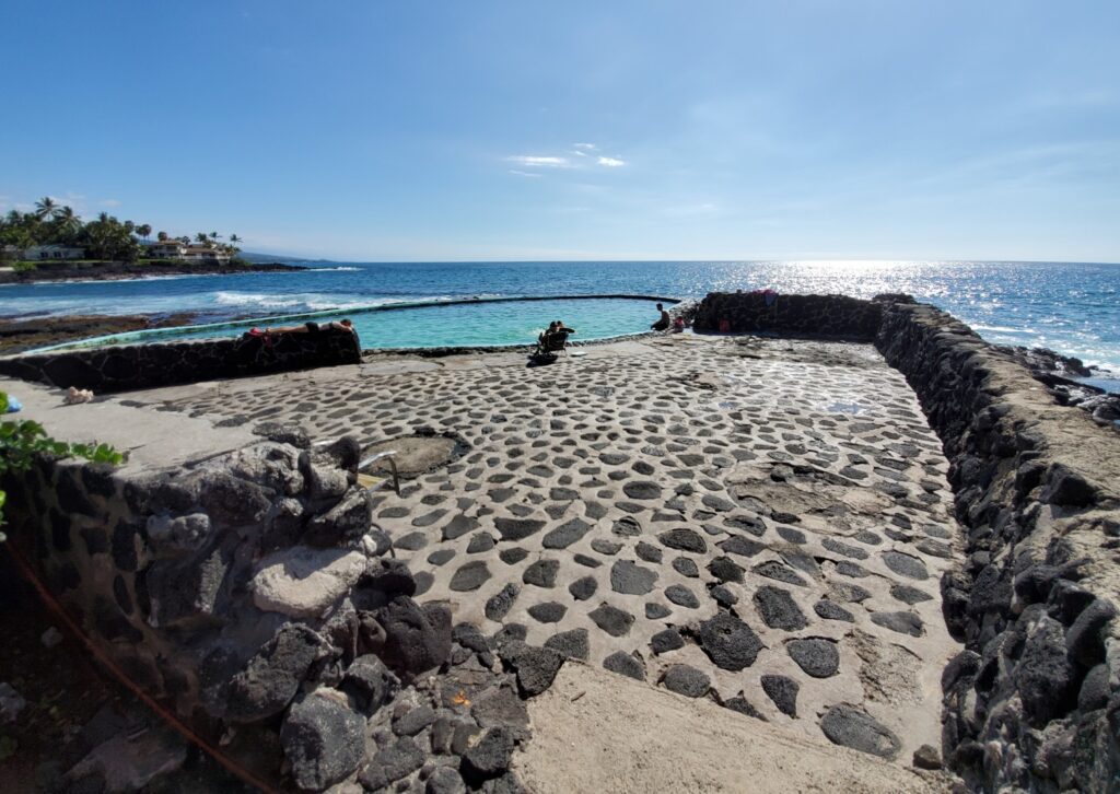 Alii Saltwater Swimming Pool, Kailua-Kona - Hawaii Beaches