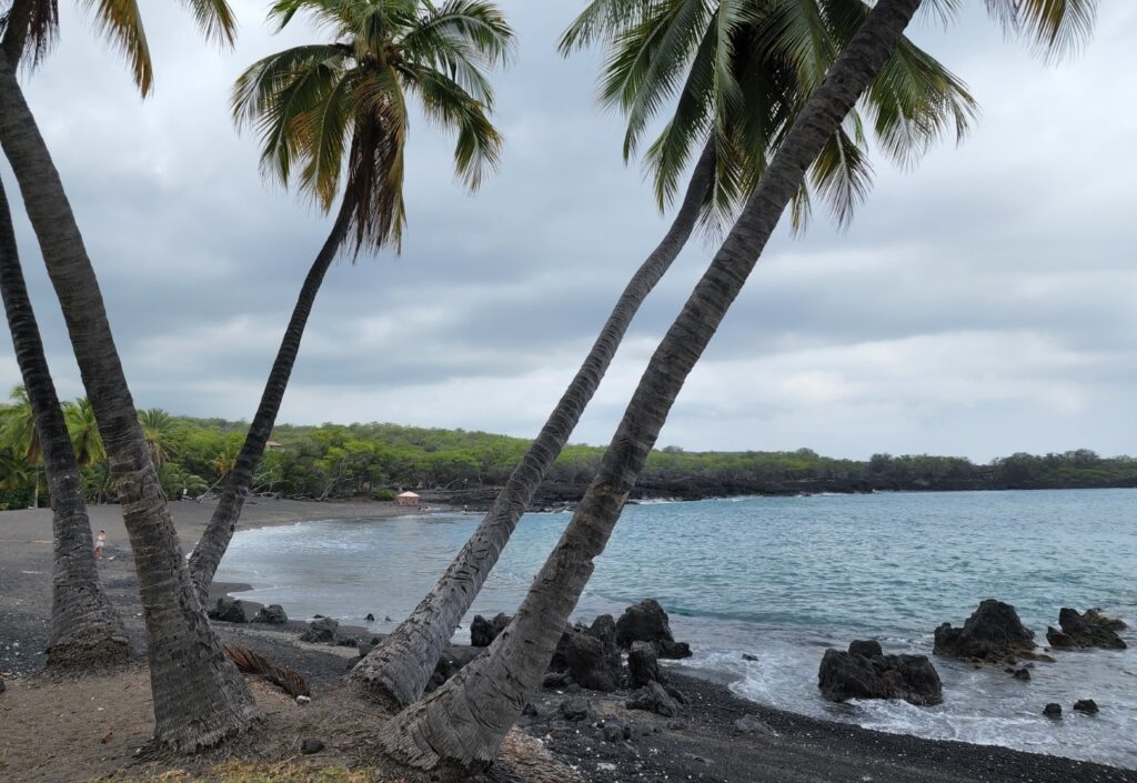 Honomalino Bay Beach, Captain Cook - Hawaii Beaches