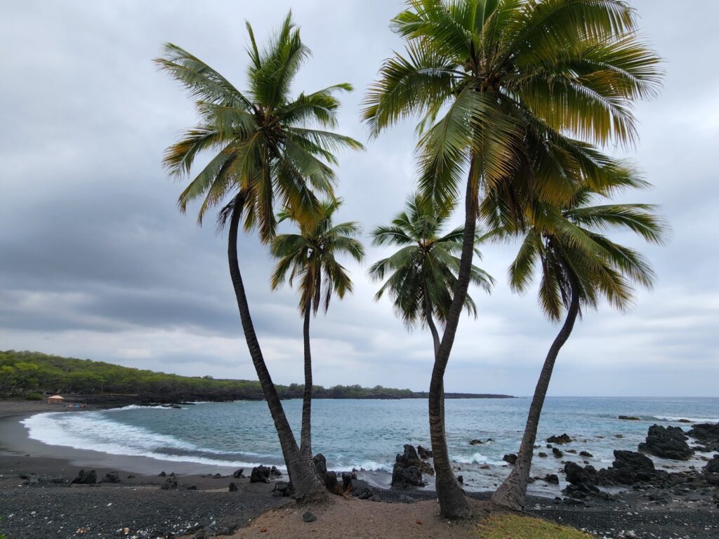 Honomalino Bay Beach, Captain Cook - Hawaii Beaches