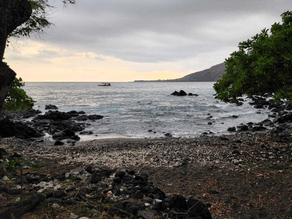 Napo'opo'o Landing Wharf, Captain Cook - Hawaii Beaches