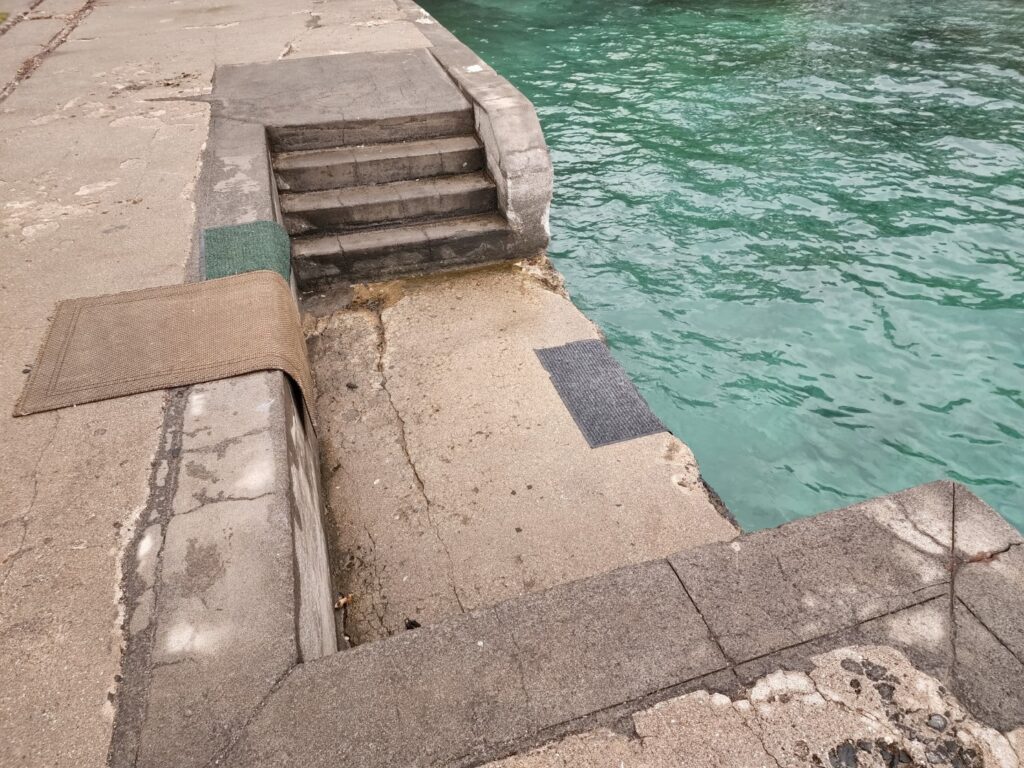 Napo'opo'o Landing Wharf, Captain Cook - Hawaii Beaches