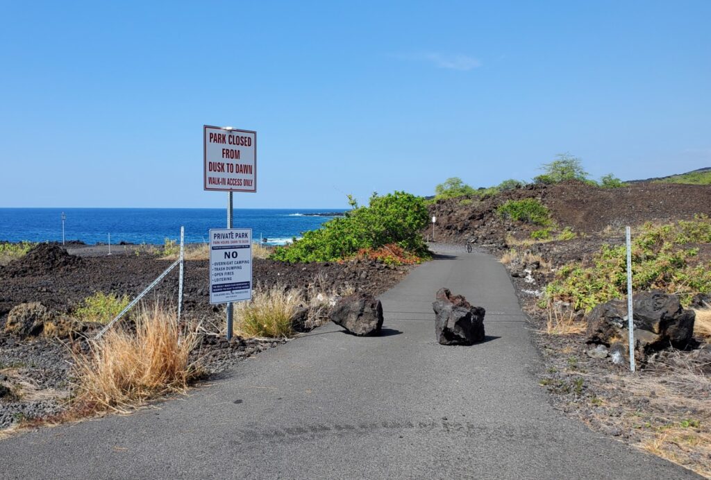 Papa Bay Shoreline Access, Captain Cook - Hawaii Beaches