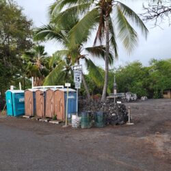 Two Step Beach on Honaunau Bay, Captain Cook - Hawaii Beaches